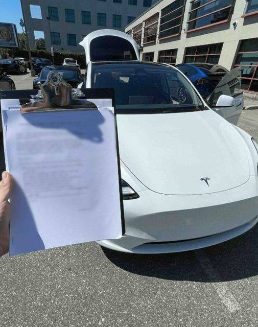 Tesla owner reveals his first electric bill in a year, and the cost ...
