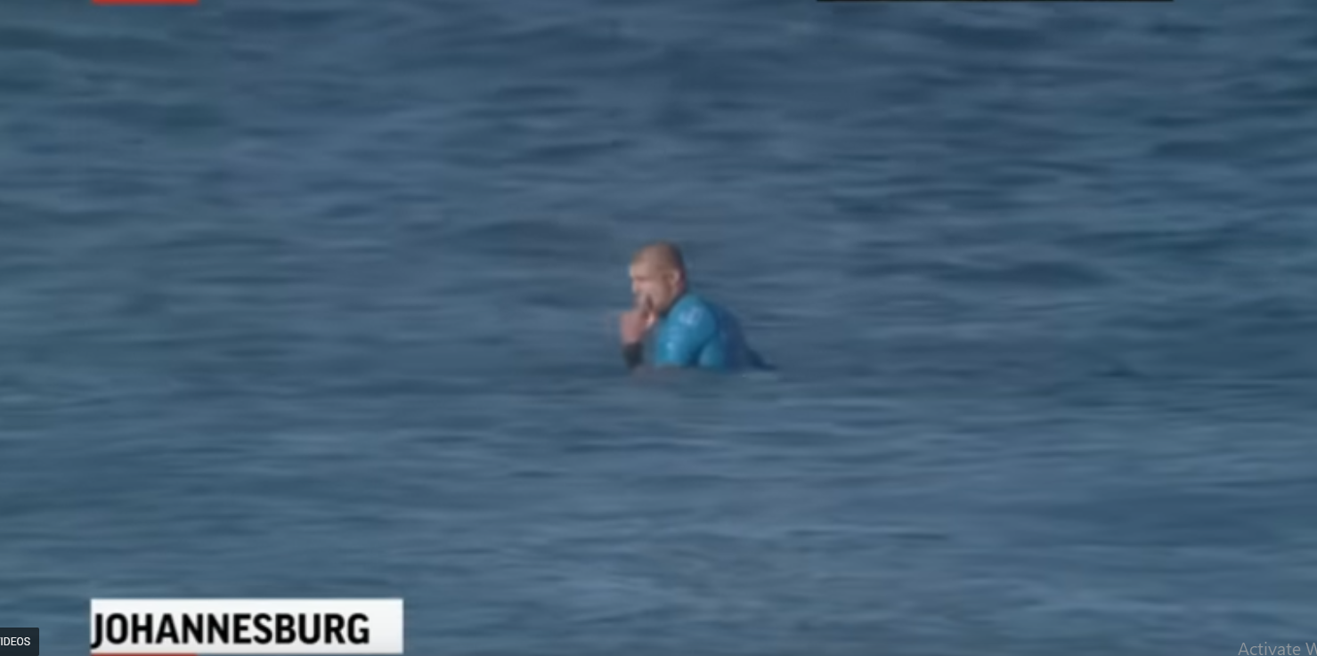 Surfer Fights Off Shark During Competition – Story News